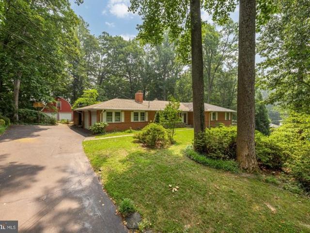 7201 Pyle Rd, Bethesda, MD 20817
