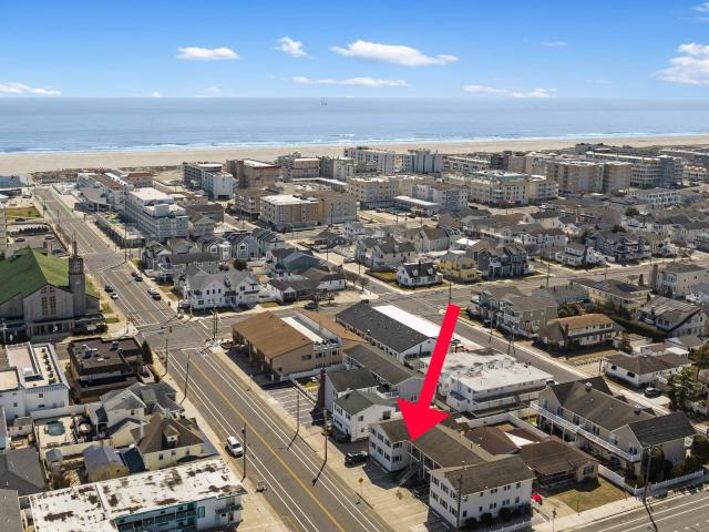 7201 Pacific Ave, Unit 6, Wildwood Crest, NJ 08260 | MLS #260576 | Compass