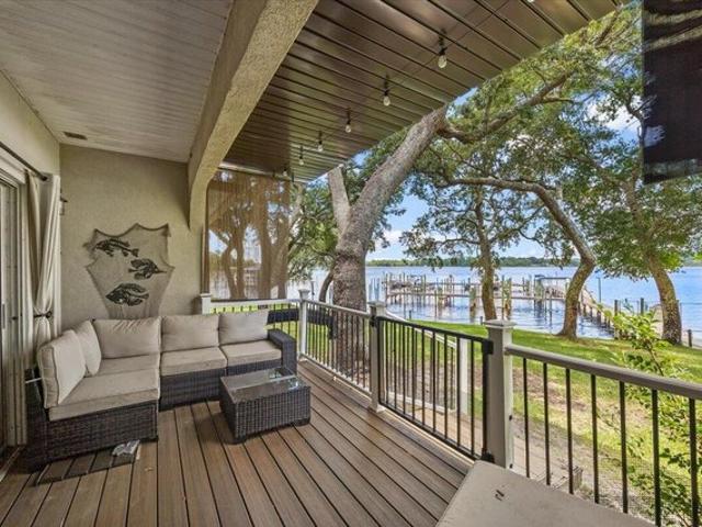 7202 Majestic Blvd, Navarre, FL 32566