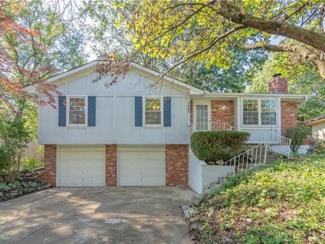 7202 N Congress St, Kansas City, MO 64152
