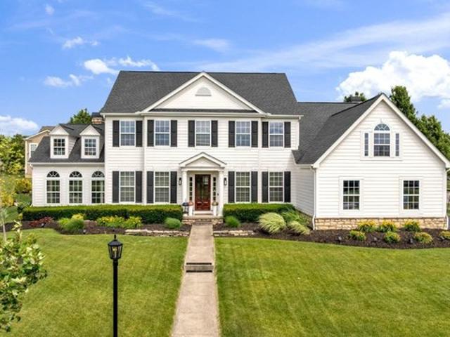 7202 New Albany Links Dr, New Albany, OH 43054
