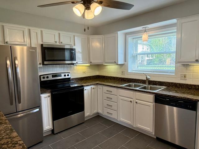 7202 Adams St, Unit 6, Forest Park, IL 60130 | MLS #12624 | Compass