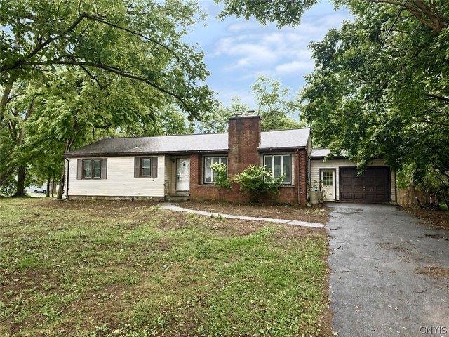 7202 Cooper St, Westmoreland, NY 13490