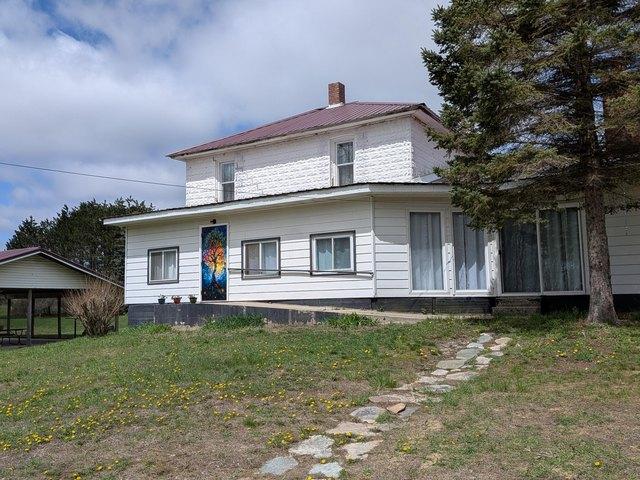 7202 21 Mile Rd, Evart, MI 49631