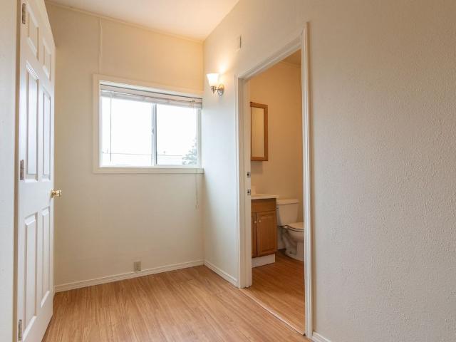 7202 7204 NE Glisan 1 Bedroom Apartment for Rent at 7202 Ne Glisan St, Portland, OR 97213 Montavilla