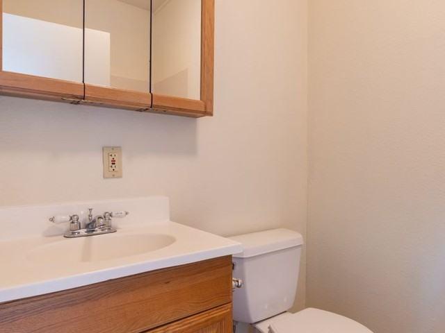 7202 7204 NE Glisan 1 Bedroom Apartment for Rent at 7202 Ne Glisan St, Portland, OR 97213 Montavilla