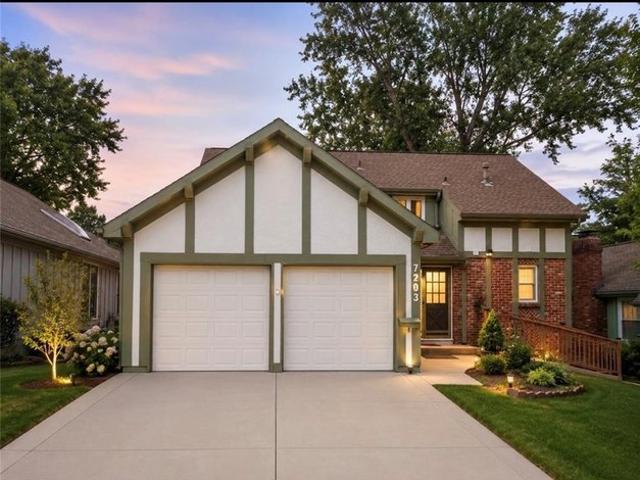 7203 Mastin St, Merriam, KS 66203