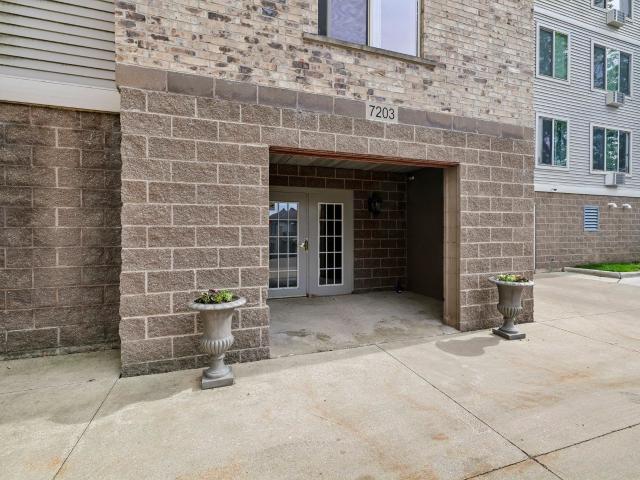 7203 Mid Town Road