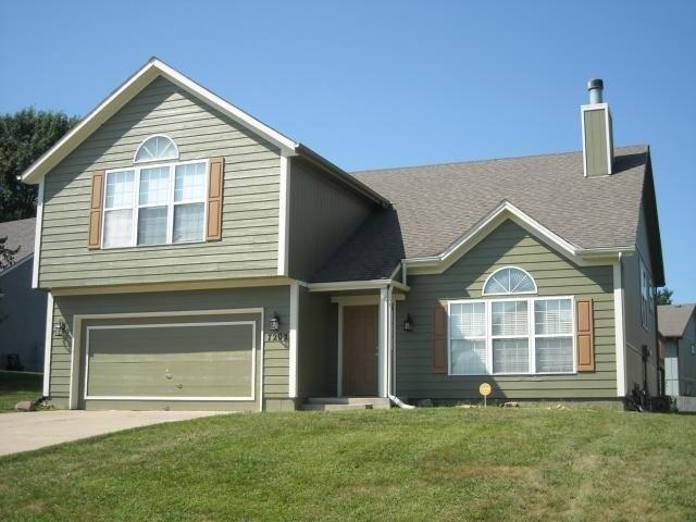 7203 E 133rd Cir, Grandview, MO 64030