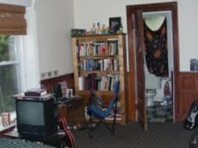 $720 / 1br Ashland / Anderson Elmwood Village 262 Ashland Ave. map