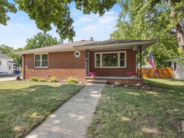 720 2nd St, Menasha, WI 54952