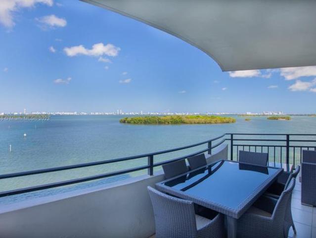720 69th St NE #6S, Miami, FL 33138
