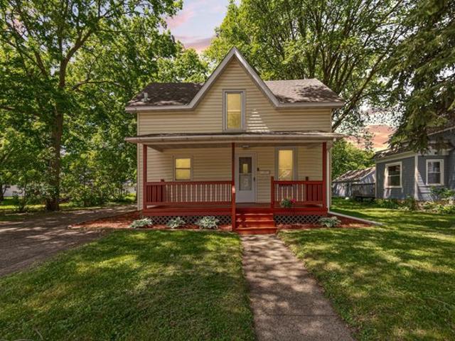 720 8th Ave NW, Faribault, MN 55021