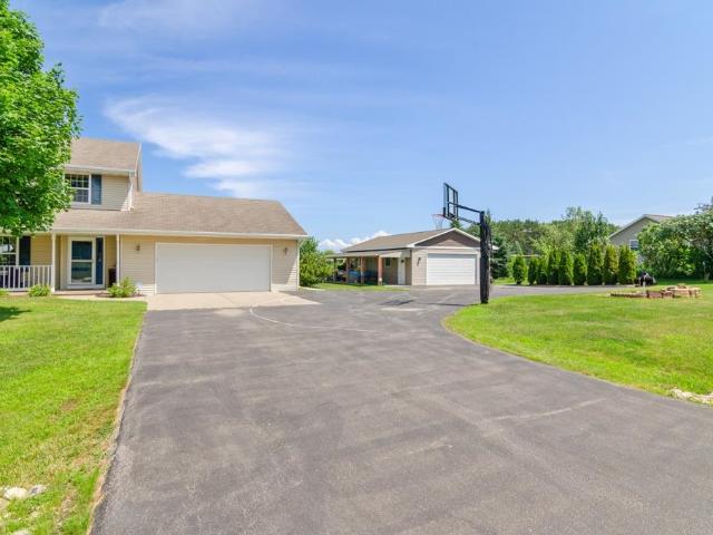 720 circle hill lane