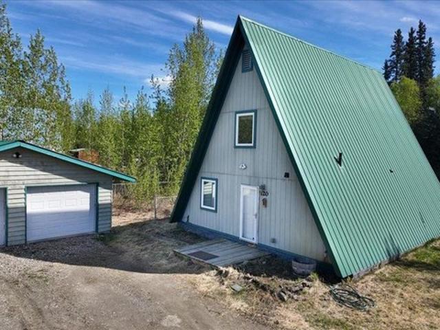 720 Cyclone Dr, North Pole, AK 99705