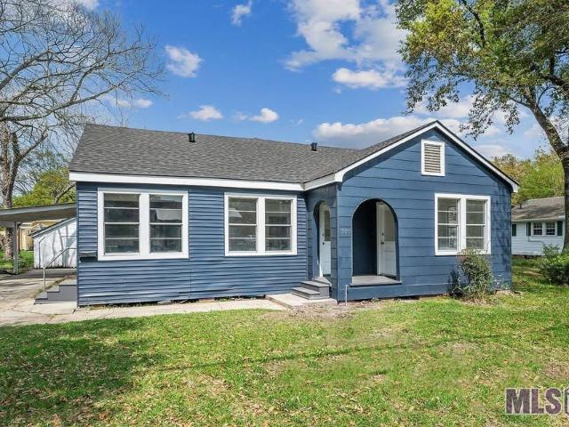 720 Ave C, Port Allen, LA 70767 | MLS #BR2026005