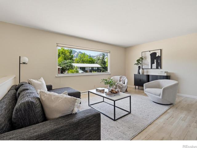 720 Gillaspie Drive