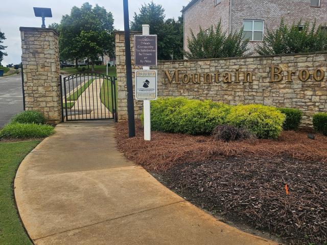 720 Donner Court