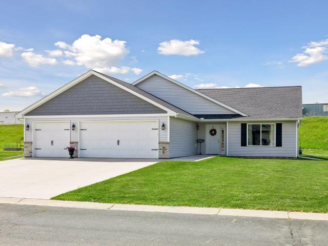 720 Deer Trail