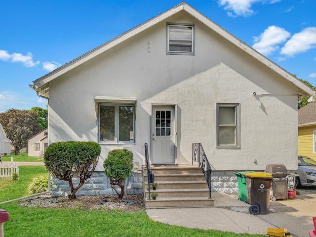 720 E 3rd Street