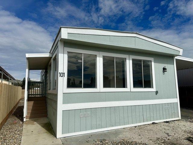 720 E Worth Ave, Porterville, CA 93257