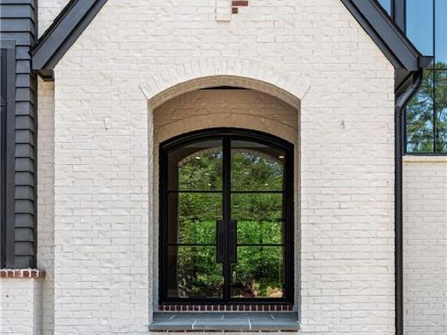 720 Edgewater Trail