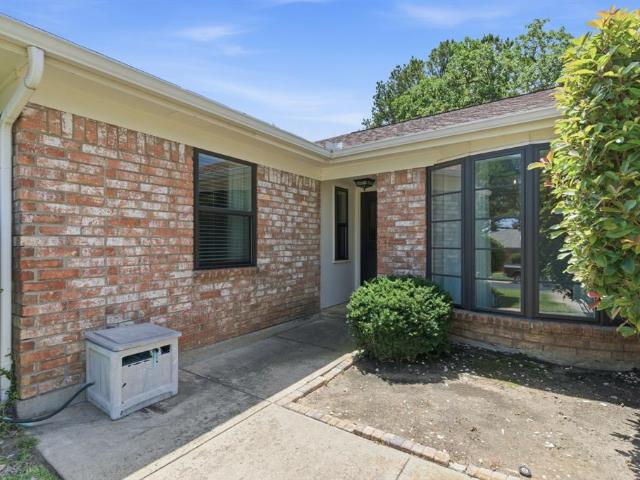 720 Huntwich Drive