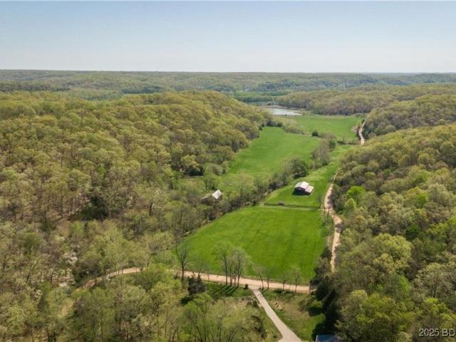720 Oak Bend Rd, Kaiser, MO