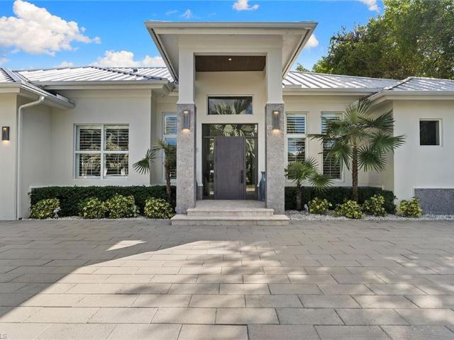 720 Orchid Dr, Naples, FL 34102 | MLS #225076 | Compass
