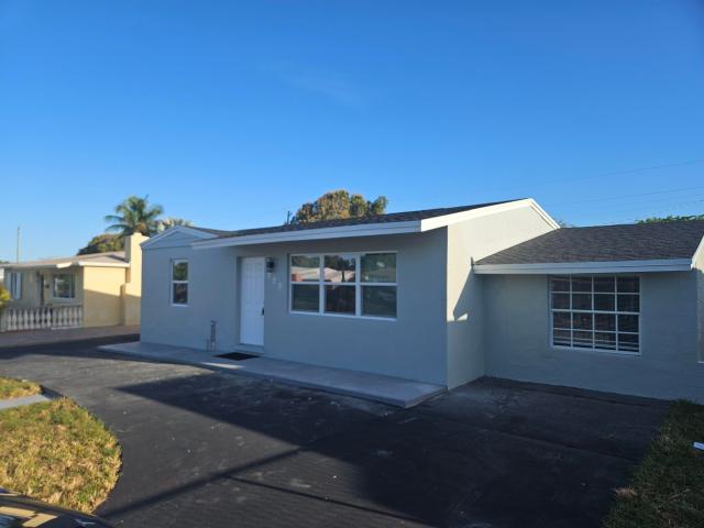 720 Locust St, West Palm Beach, FL 33405 | Compass