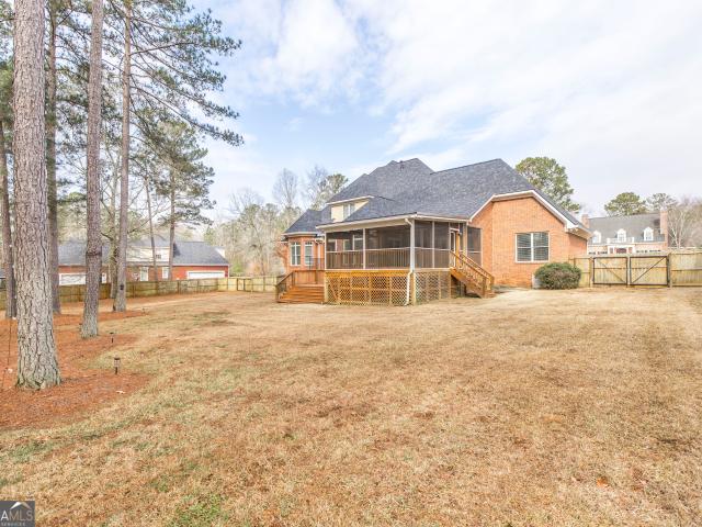 720 Latrobe Way