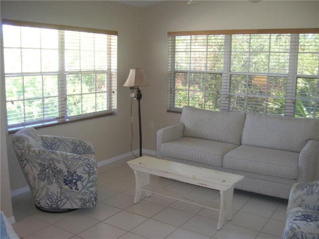 720 Lake Orchid Cir, Unit 208, Vero Beach, FL 32962 | MLS #295923