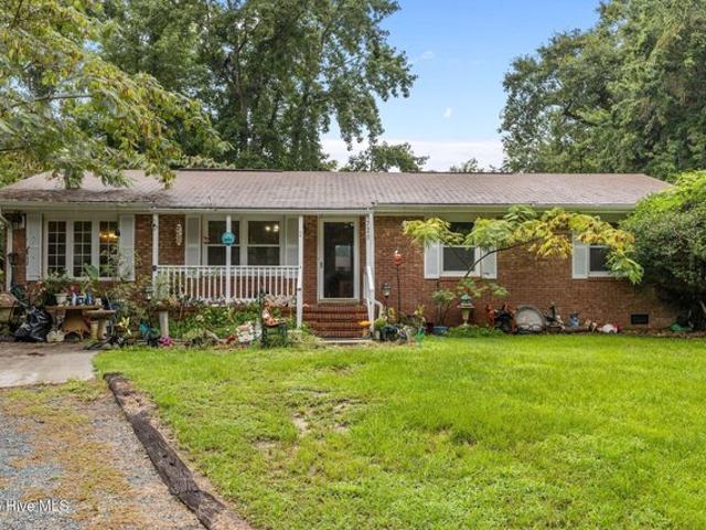 720 Lea Dr, Hampstead, NC 28443