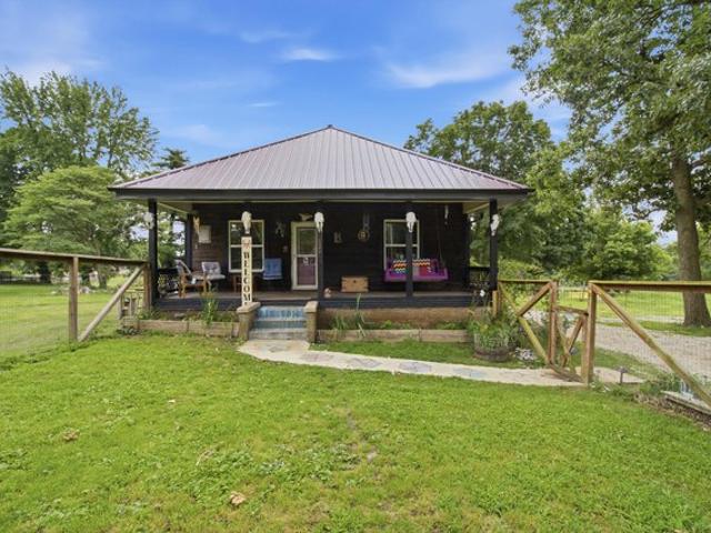 720 Linzee Blvd, Pierce City, MO 65723