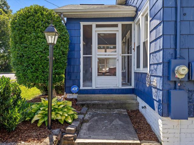 720 Mount Vernon Avenue