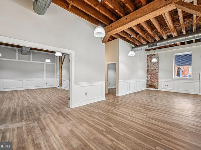 720 Montford Avenue S # 100