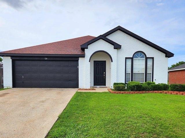 720 Mackenzie Dr, Royse City, TX 75189
