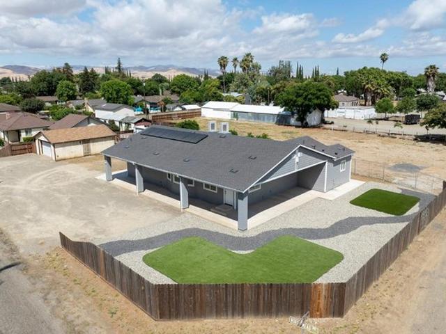 720 N 2nd St, Patterson, CA 95363