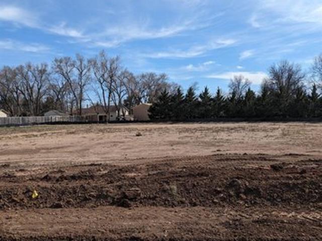 720 N Cedar Downs Cir, Wichita, KS 67235