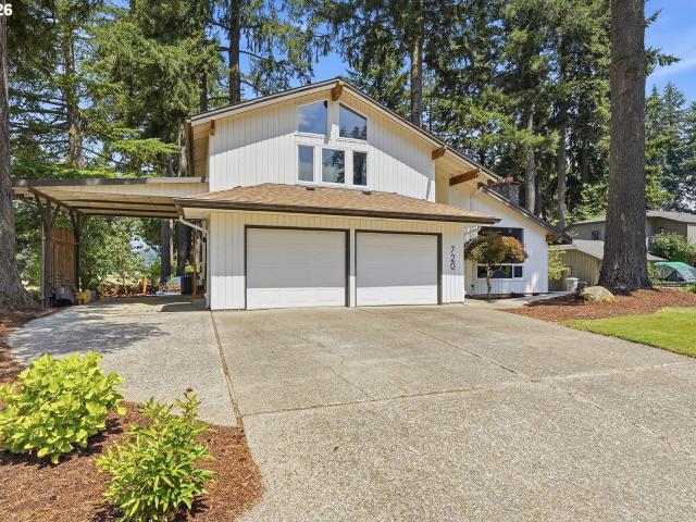 720 NE 31ST PL