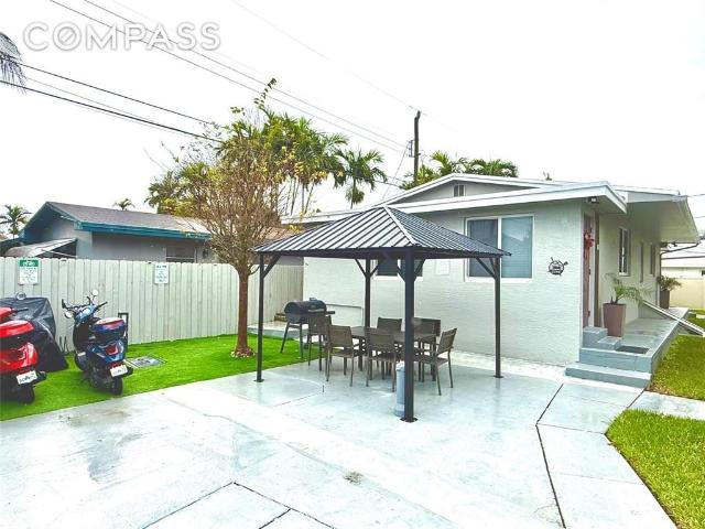 720 NE 7th St 2A, Hallandale Beach, FL