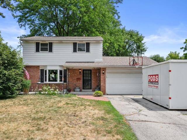 720 S 124th St, West Allis, WI 53214