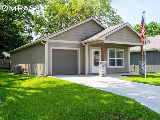 720 S Funston St, Ottawa, KS