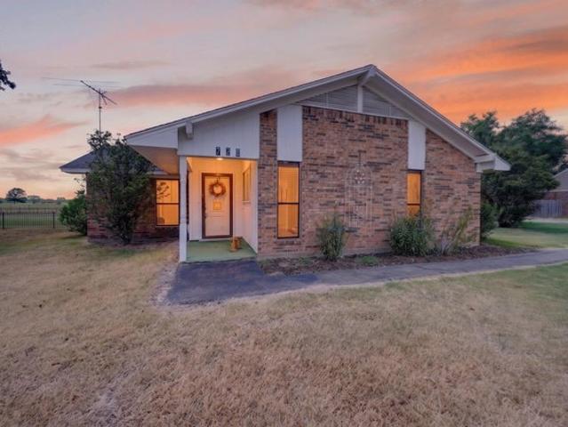 720 S Houston St, Edgewood, TX 75117