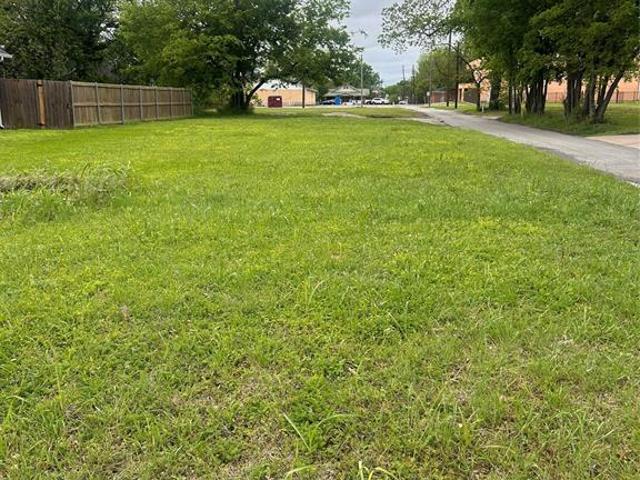 720 S Montgomery St, Sherman, TX 75090 | MLS #21258