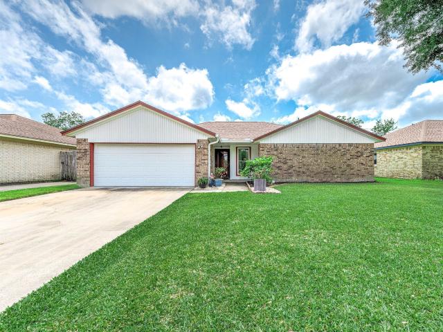 720 S Remington Dr, Angleton, TX 77515 | MLS #35250 | Compass