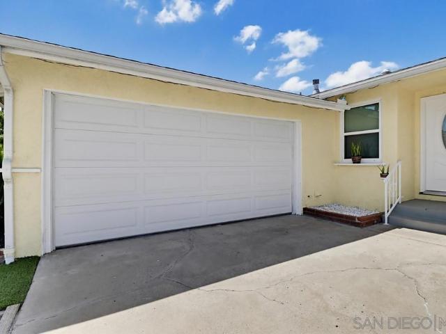 720 Safford Ave