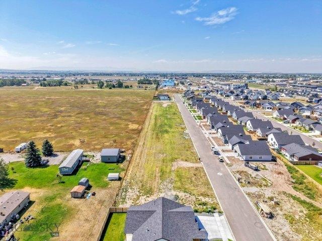 720 Spaniel Ln, Belgrade, MT 59714
