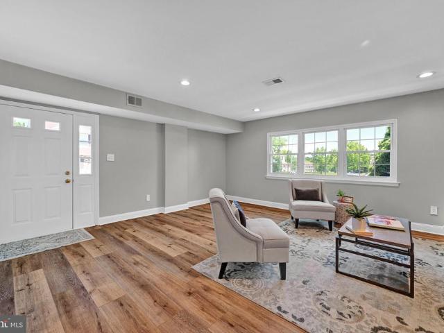 720 Springfield Court