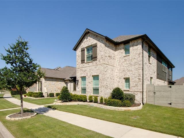 720 Streetside Lane